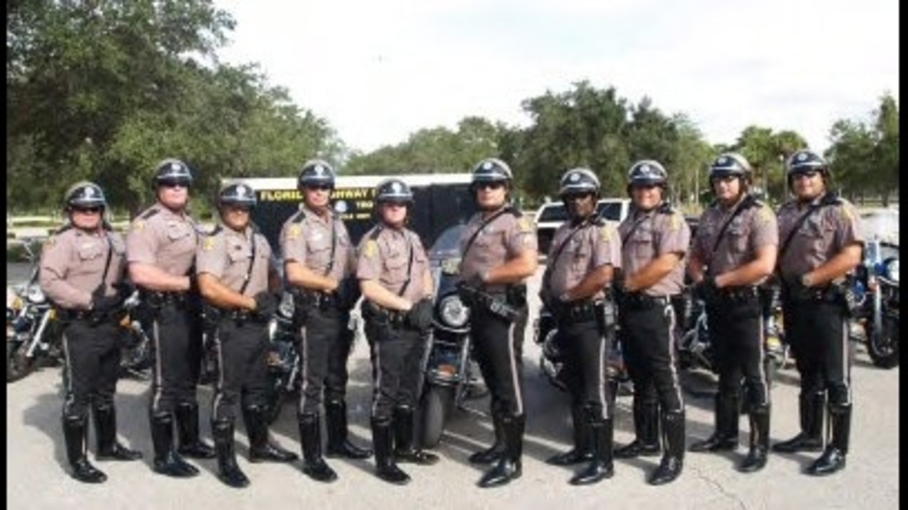Florida state trooper returns to work after being struck by...