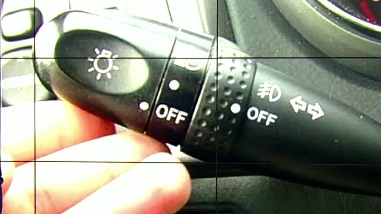 Can you get a ticket for not using your turn signal? Can you get a ticket for not using your turn signal?